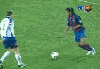 Gif Ronaldinho Amazing Skill