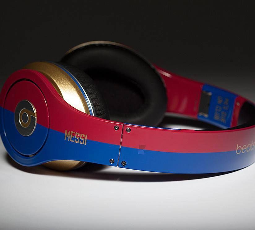 Messi beats by Dr.Dre